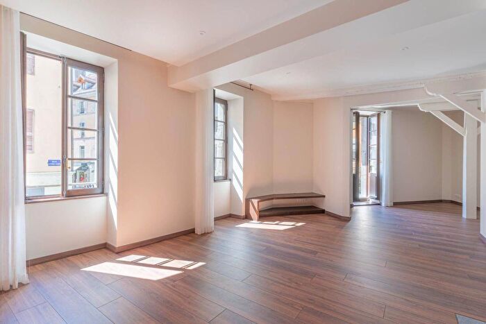 Appartement à louer - Galbert, Annecy - 3 pièces - 2 chambres