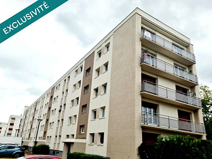 Appartement 4 pièces à vendre - Chilly-Mazarin, Nord