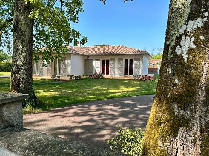 Maison 6 pièces à vendre à Le Pian-Médoc