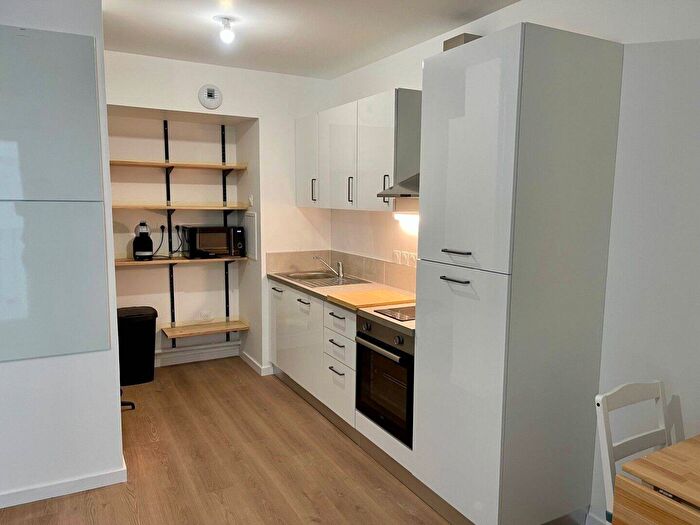 Appartement à louer - Bordeaux Sud - 2 pièces - 1 chambre