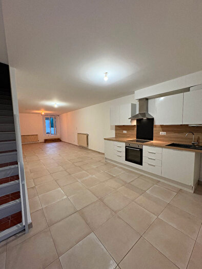 Maison à louer - Allauch, Logis-Neuf - 3 pièces - 2 chambres