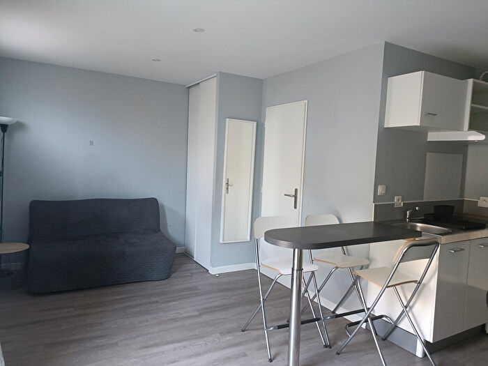 Appartement à louer - Reims, Barbâtre - 1 pièce