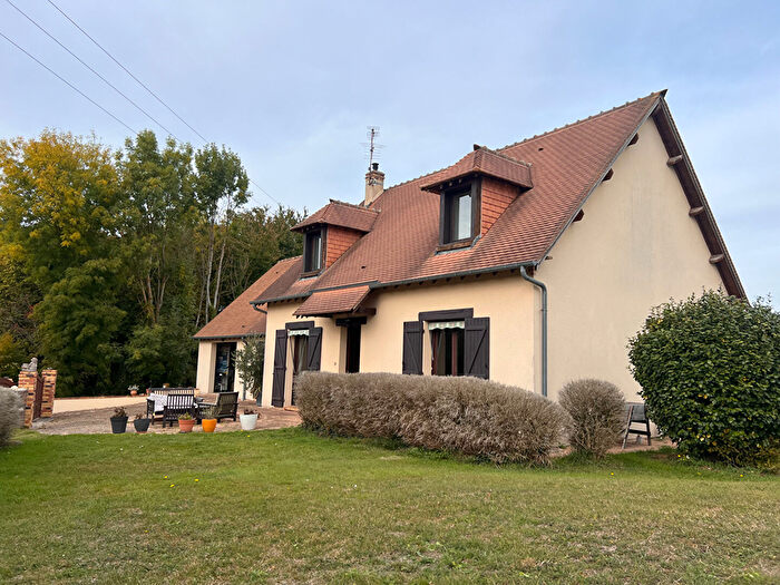 Maison à vendre - Gaudreville-la-Rivière - 6 pièces - 4 chambres