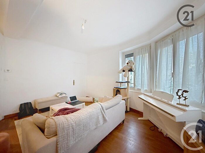 Appartement à louer - Nancy, Poincaré, Foch, Anatole France, Croix de Bourgogne - 3 pièces - 2 chambres