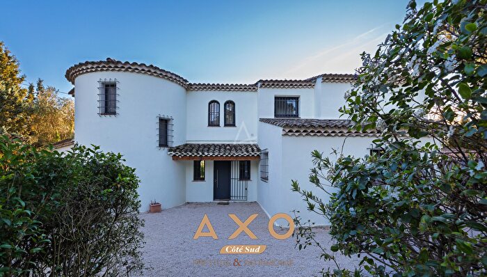 Maison à vendre - Aix-en-Provence, Saint-Donat, Les Platanes - 7 pièces - 6 chambres