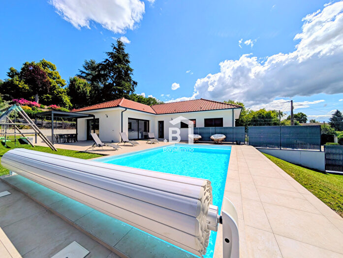 Montcarra : Maison 4 pièces à vendre
