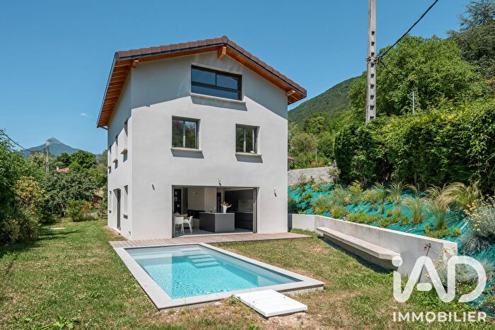 Maison 5 pièces à Saint-Martin-le-Vinoux, à vendre