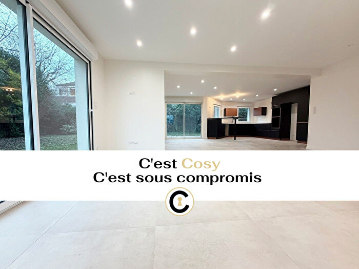 Maison à vendre - Cormontreuil - 7 pièces - 5 chambres