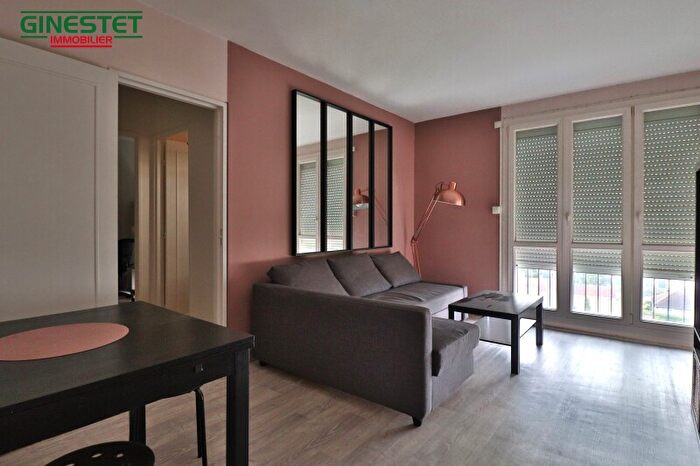 Appartement à louer - Troyes - 2 pièces - 1 chambre