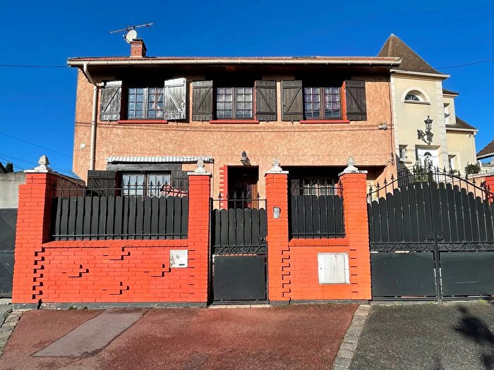 Maison à vendre - Montfermeil, Les Oiseaux - 6 pièces - 4 chambres