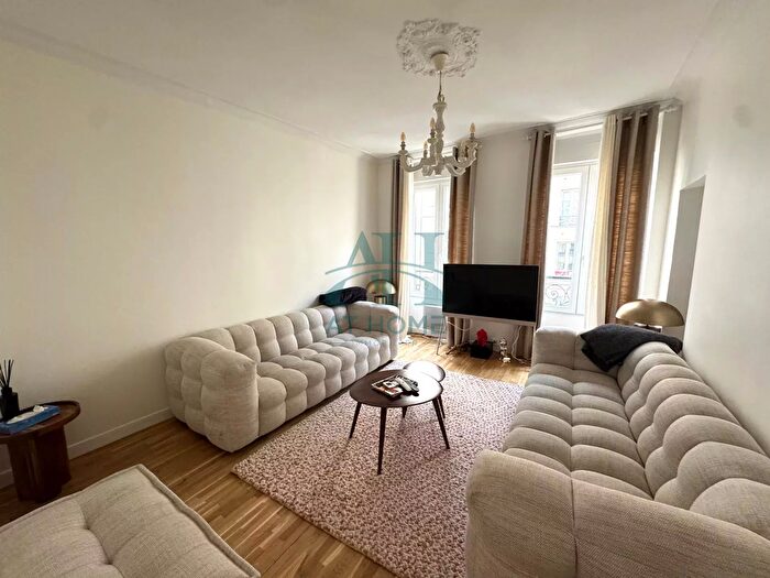 Appartement à vendre - Paris e , Porte Saint-Martin, Paradis - 3 pièces - 2 chambres