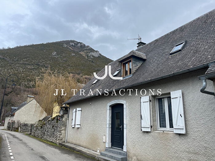 Maison à vendre - Campan - 6 pièces - 5 chambres