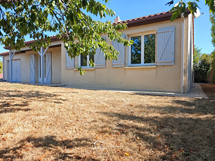 Maison 5 pièces à Couhé, à vendre