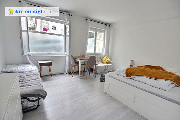 Appartement à vendre - Paris e , Montmartre, Sacré Coeur, Abbesses - 1 pièce