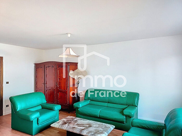 Oyonnax, Belmont - Appartement 2 pièces à louer