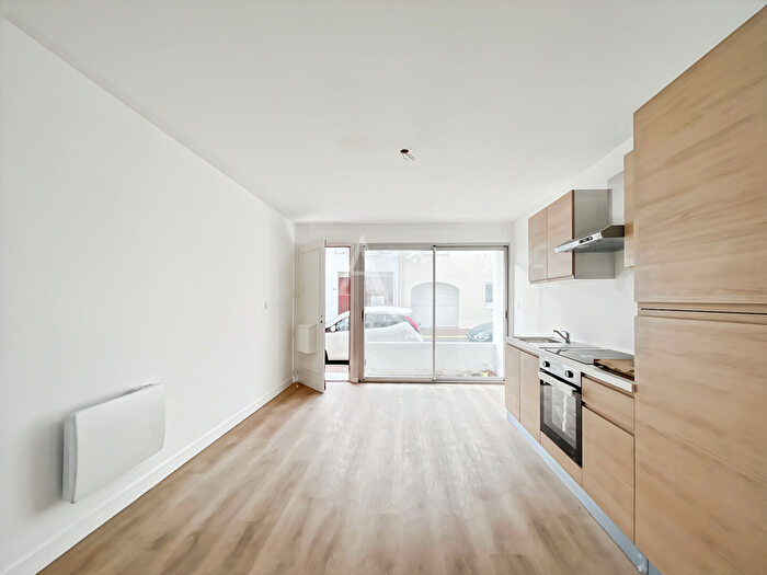 Appartement à vendre - Saint-Jean-de-Monts, Centre-ville, Vasais - 3 pièces - 2 chambres