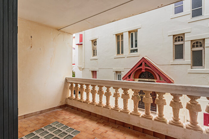 Appartement à vendre - Saint-Jean-de-Luz, Centre-ville - 3 pièces - 2 chambres