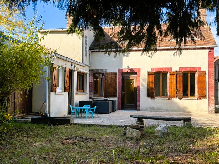 Piffonds : Maison 5 pièces à vendre