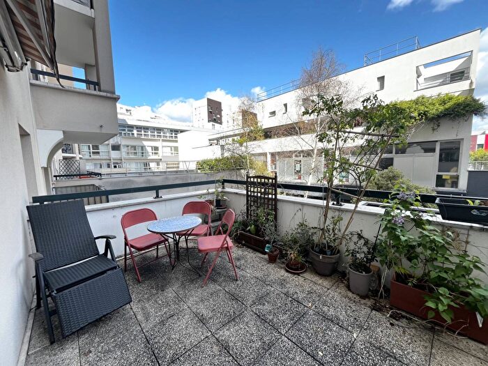 Appartement 3 pièces à louer à Faubourg de lArche, Courbevoie