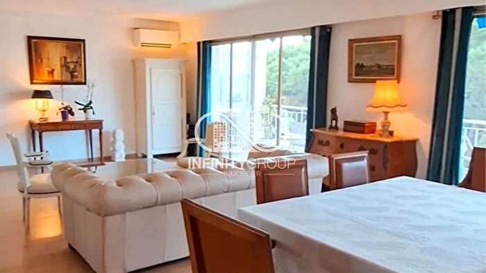 Appartement à vendre - Cannes, Pointe Croisette - 3 pièces - 2 chambres