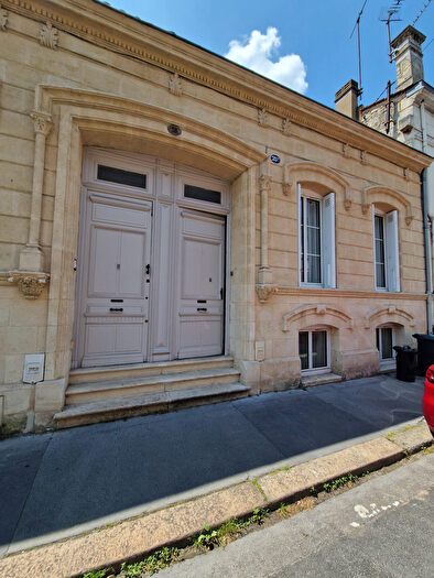 Bordeaux, Sainte-Clotilde : Maison 4 pièces à louer