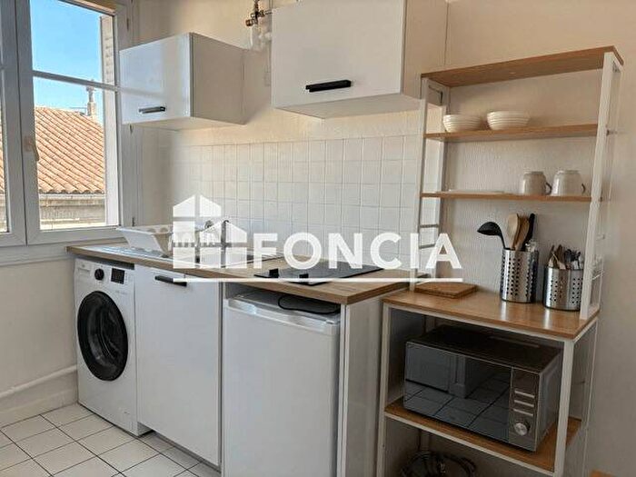 Appartement à louer - Carmes-Infirmieres-Thiers, Avignon - 1 pièce