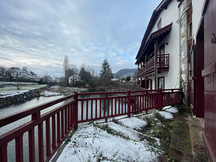 Appartement à louer - Saint-Jean-Pied-de-Port - 2 pièces - 1 chambre