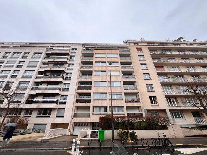 Appartement à louer - Auteuil Sud, Paris ème arrondissement - 2 pièces - 1 chambre