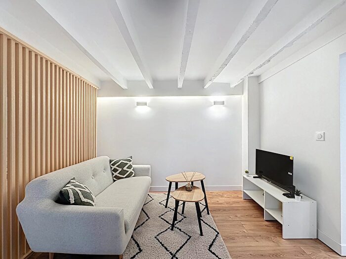 Appartement à louer - Nice, Vernier - 1 pièce