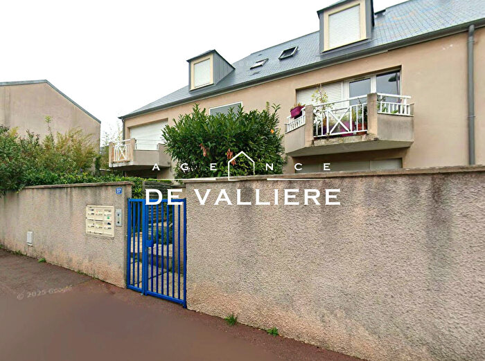 Appartement à louer - Nanterre, Vieux Pont - 3 pièces - 2 chambres