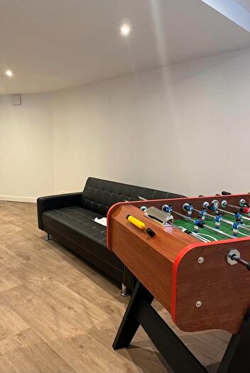 Appartement à louer - Brest, Kérédern - 8 pièces - 6 chambres