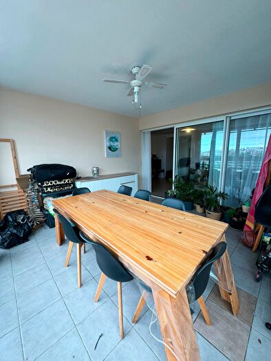 Appartement à louer - Saint-Pierre, Centre-ville - 3 pièces - 2 chambres