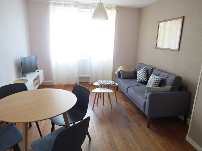 Appartement à louer - Dijon, Colombière, Parc Chevreul - 3 pièces - 2 chambres