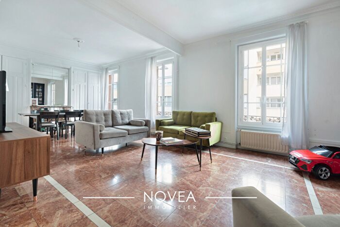 Appartement à vendre - Villeurbanne, République, Tolstoi - 4 pièces - 3 chambres