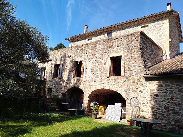 Maison à vendre - Banne - 6 pièces - 4 chambres