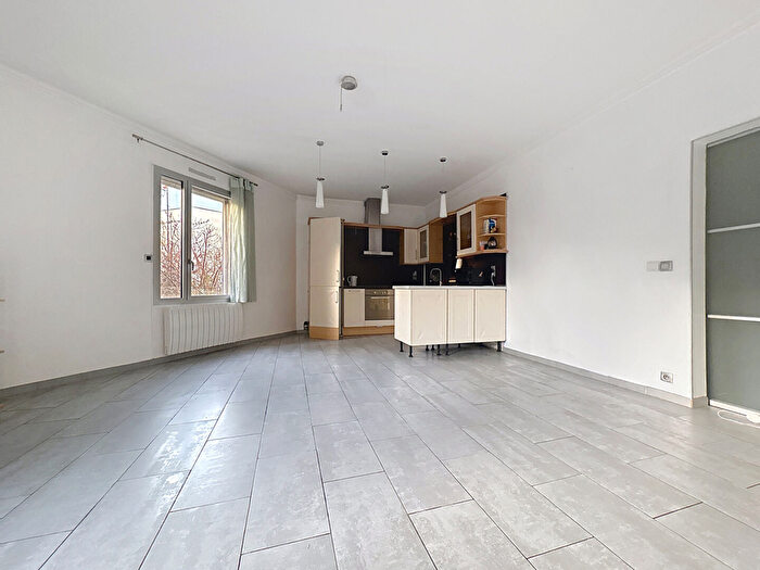 Appartement à louer - Nogent-sur-Marne, Le Port sous La Lune - 4 pièces - 3 chambres