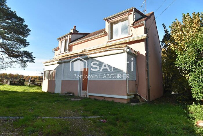 Saint-Georges-sur-Baulche : Maison 4 pièces à vendre