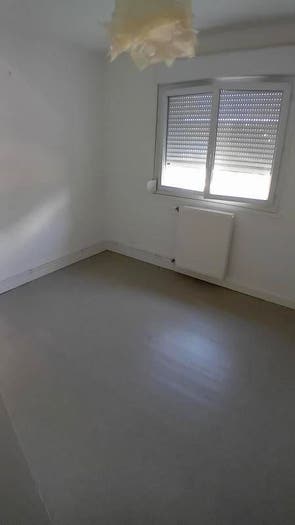 Centre Ville, Vizille : Appartement 4 pièces à louer