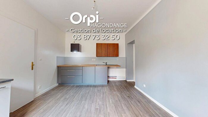 Appartement à louer - Sud Est, Hagondange - 2 pièces - 1 chambre