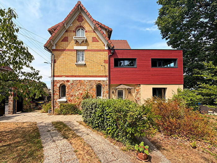 Maison 7 pièces à Orsay, Centre-ville, à vendre