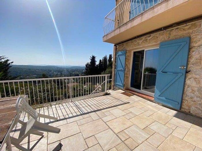 Plan de Noves, Vence : Appartement 4 pièces à louer