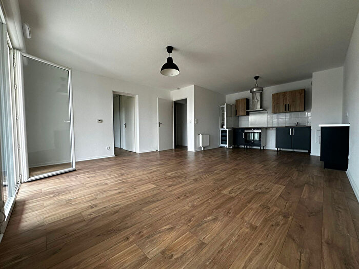 Appartement 4 pièces à louer à Mérignac, Centre-ville