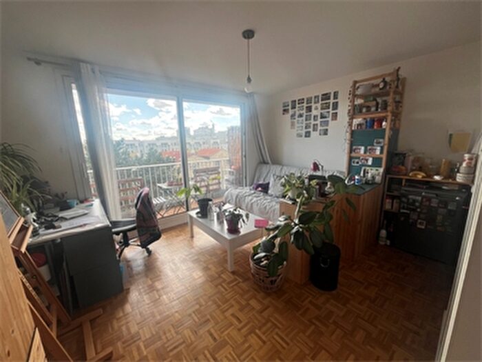 Appartement à louer - Montreuil, Centre-ville - 1 pièce