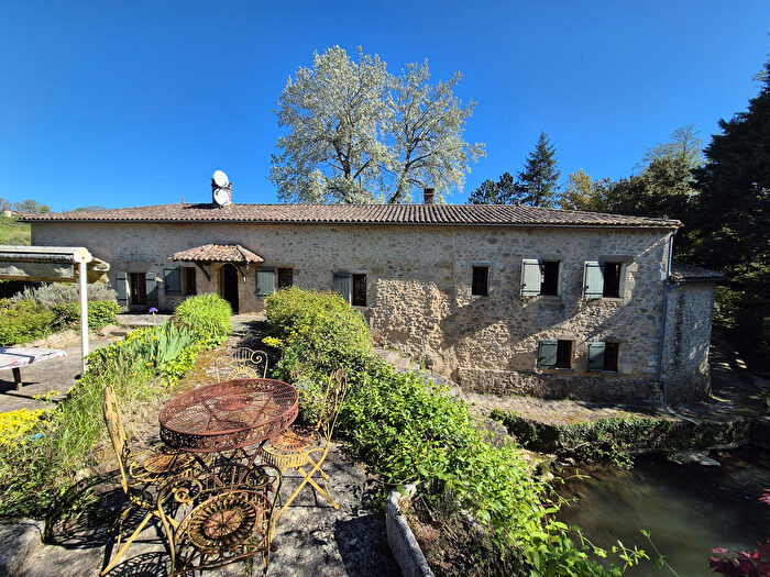 Maison à vendre - Blasimon - 13 pièces - 5 chambres