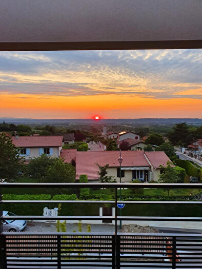 Appartement à vendre - Jonage - 4 pièces - 3 chambres