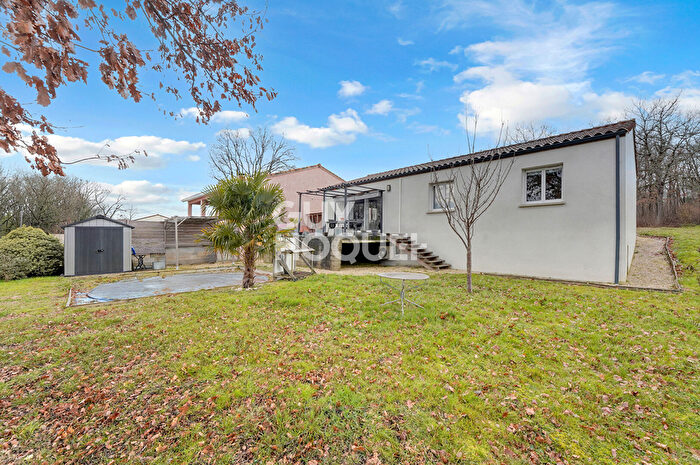 Maison à vendre - Villaudric - 4 pièces - 3 chambres