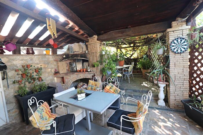 Maison à vendre - Tourrette-Levens - 2 pièces - 1 chambre