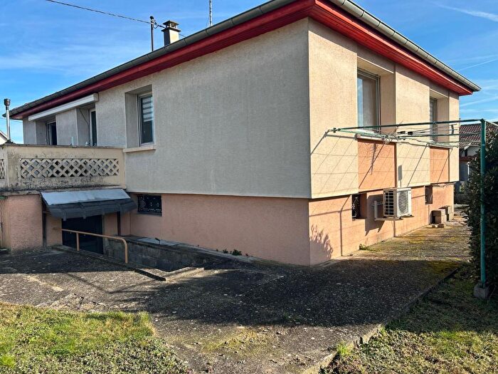 Maisons à vendre et appartements à louer - 3