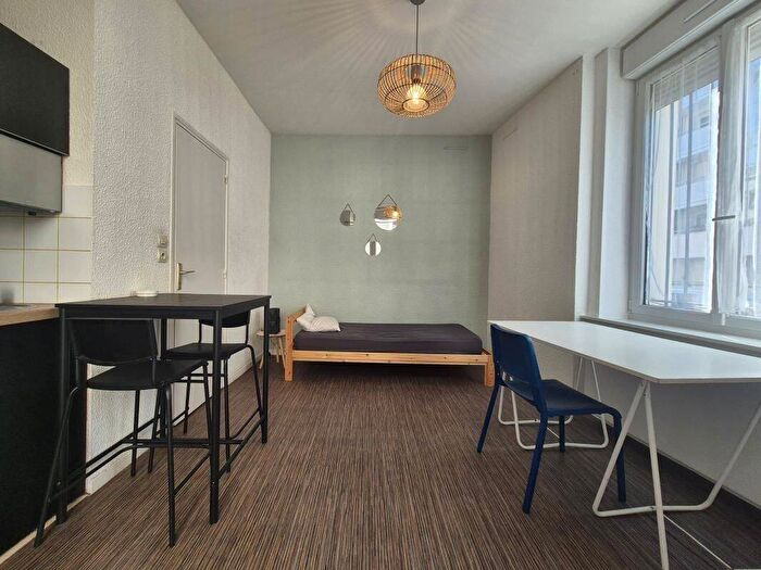 Appartement 1 pièce à louer - Barbâtre-Saint Remy-Verrerie, Reims