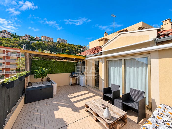 Nice, Madeleine : Appartement 4 pièces à vendre
